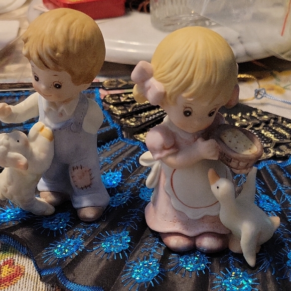 Homco | Other | Vintage Homco Figurines With Ducks In Pastel Hues ...